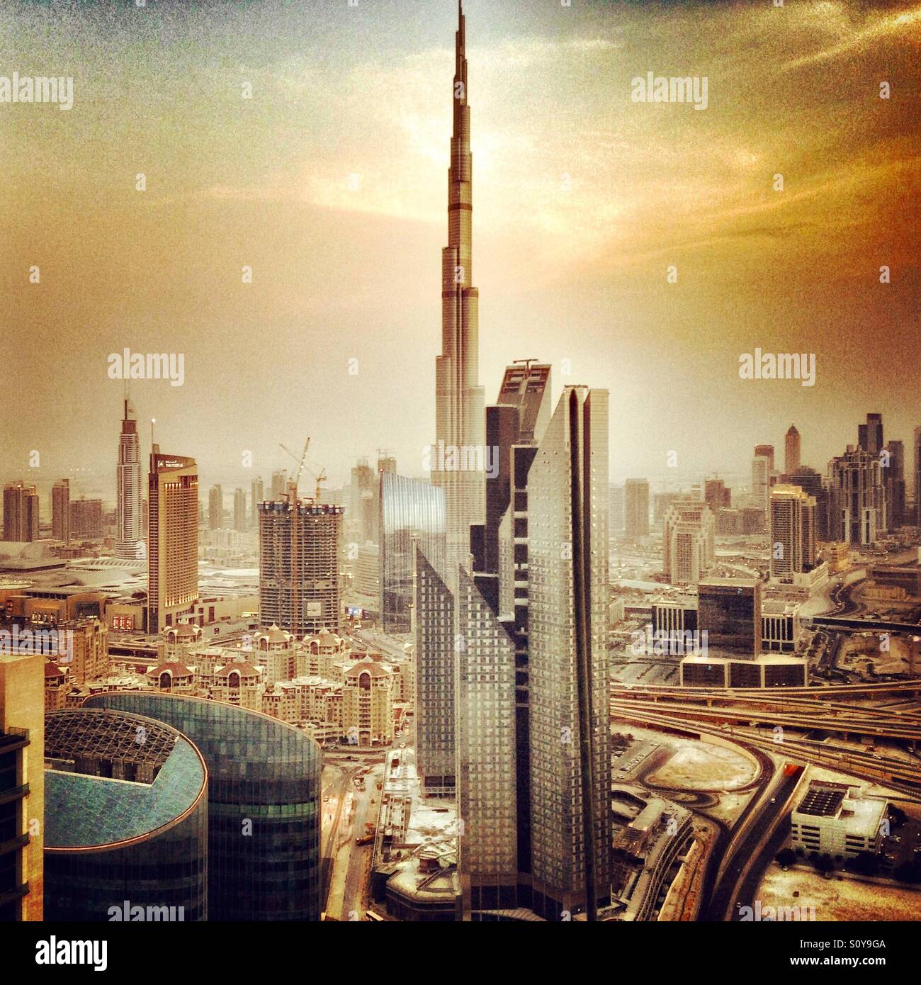 Burj khalifa sunrise hi-res stock photography and images - Alamy