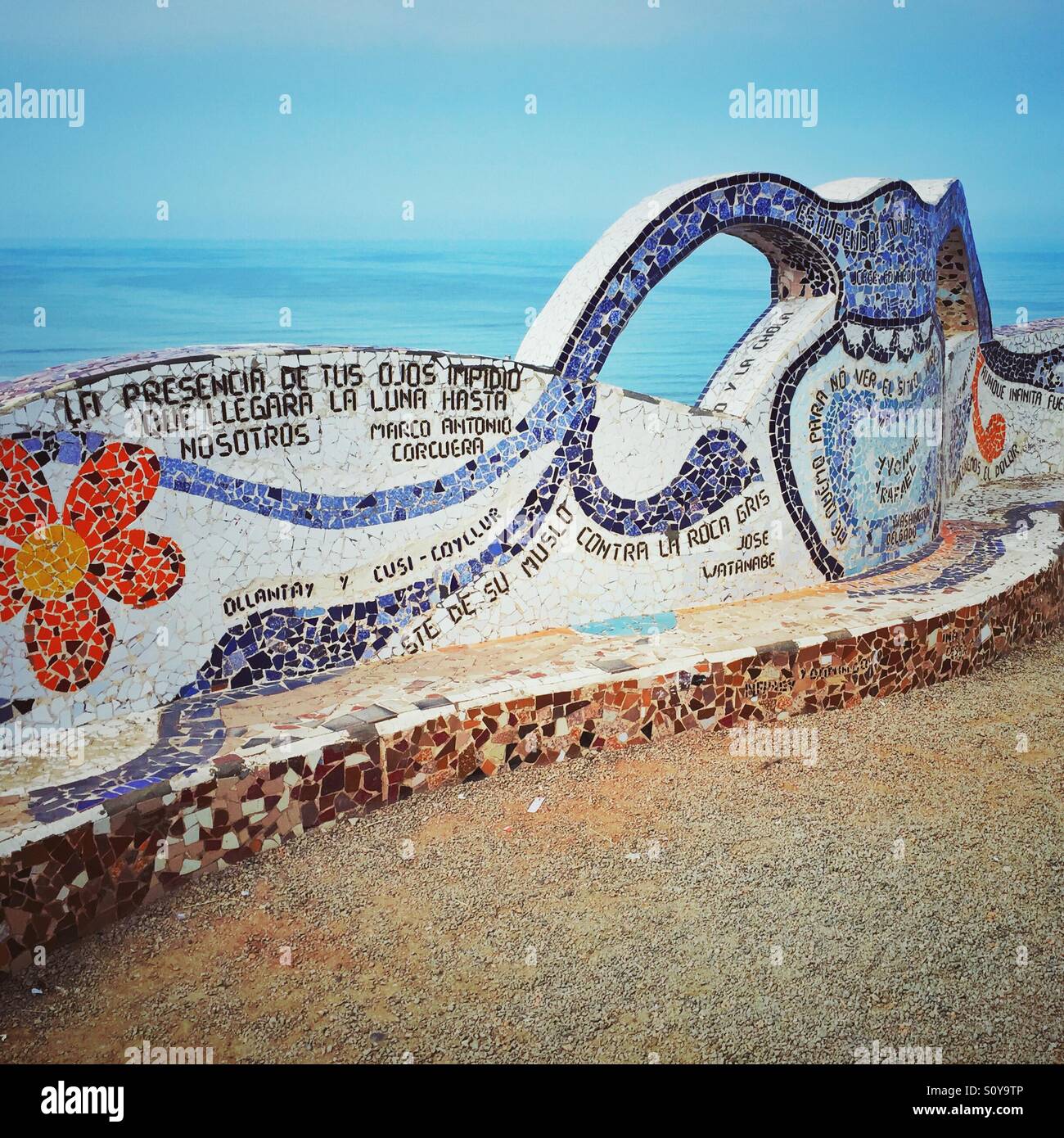 Mosaic bench in Parque del Amore, Lima, Peru Stock Photo - Alamy