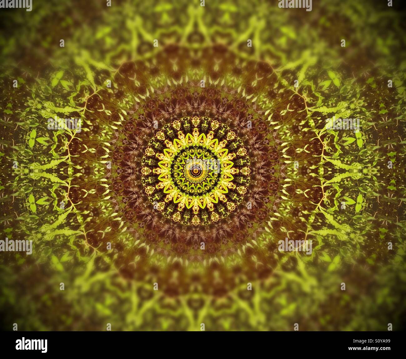 Kaleidoscope art hi-res stock photography and images - Alamy