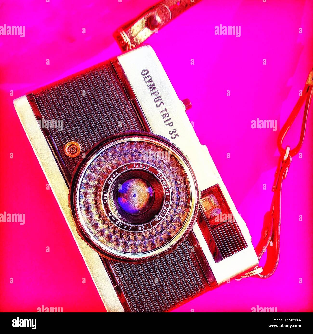 Vintage camera japan hi-res stock photography and images - Alamy