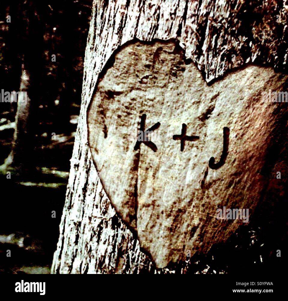 Lovers initials hi-res stock photography and images - Alamy