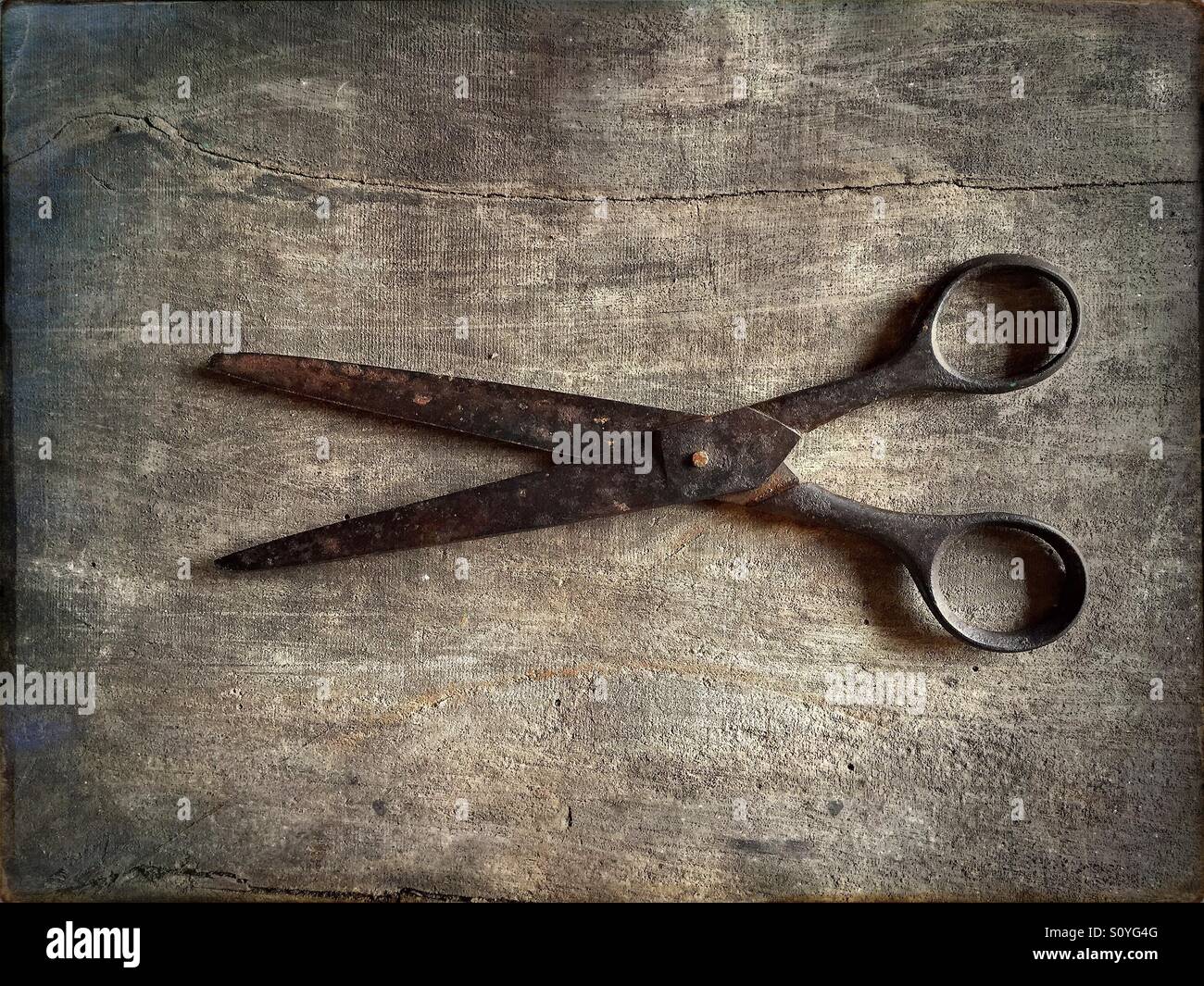 Old rusty scissors Stock Photo - Alamy