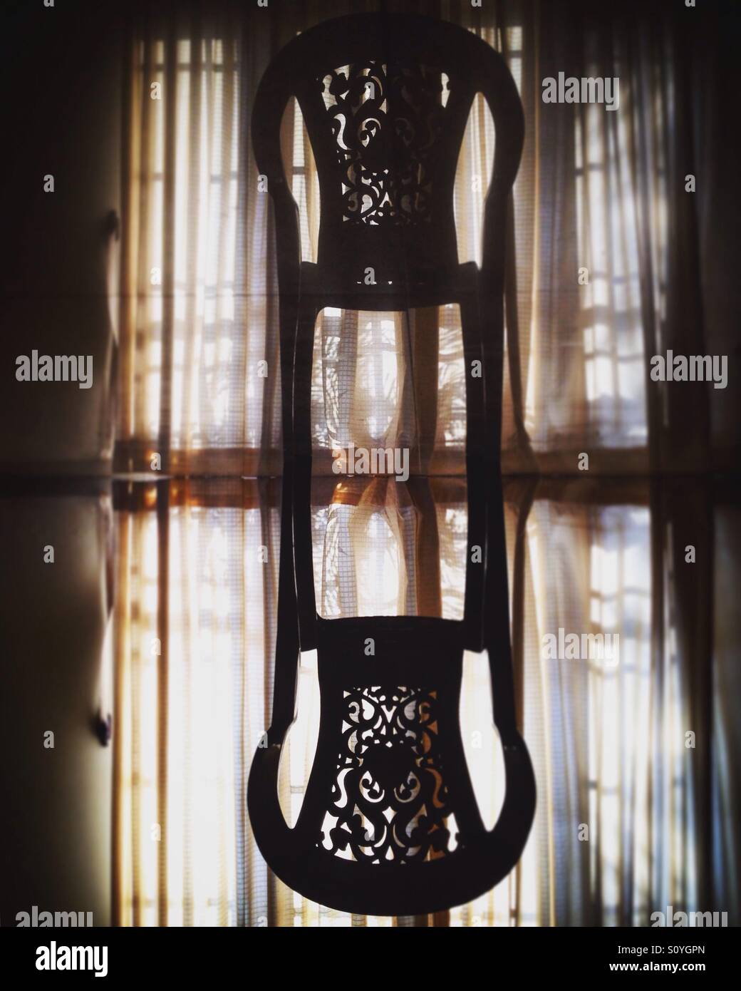 Inverted silhouette hi-res stock photography and images - Alamy