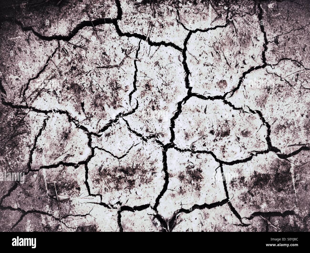 Fractured earth hi-res stock photography and images - Alamy