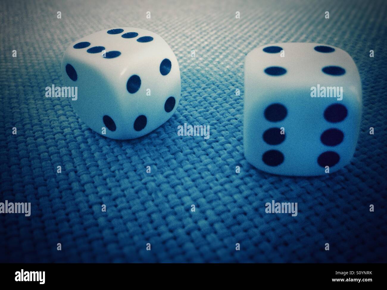 Pair of dice Stock Photo - Alamy