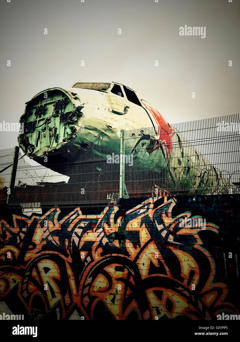 Aeroplane scrapyard uk hi-res stock photography and images - Alamy