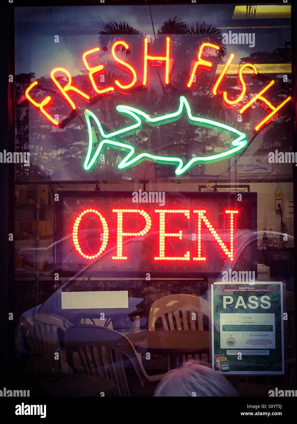 Fish neon sign hi-res stock photography and images - Alamy