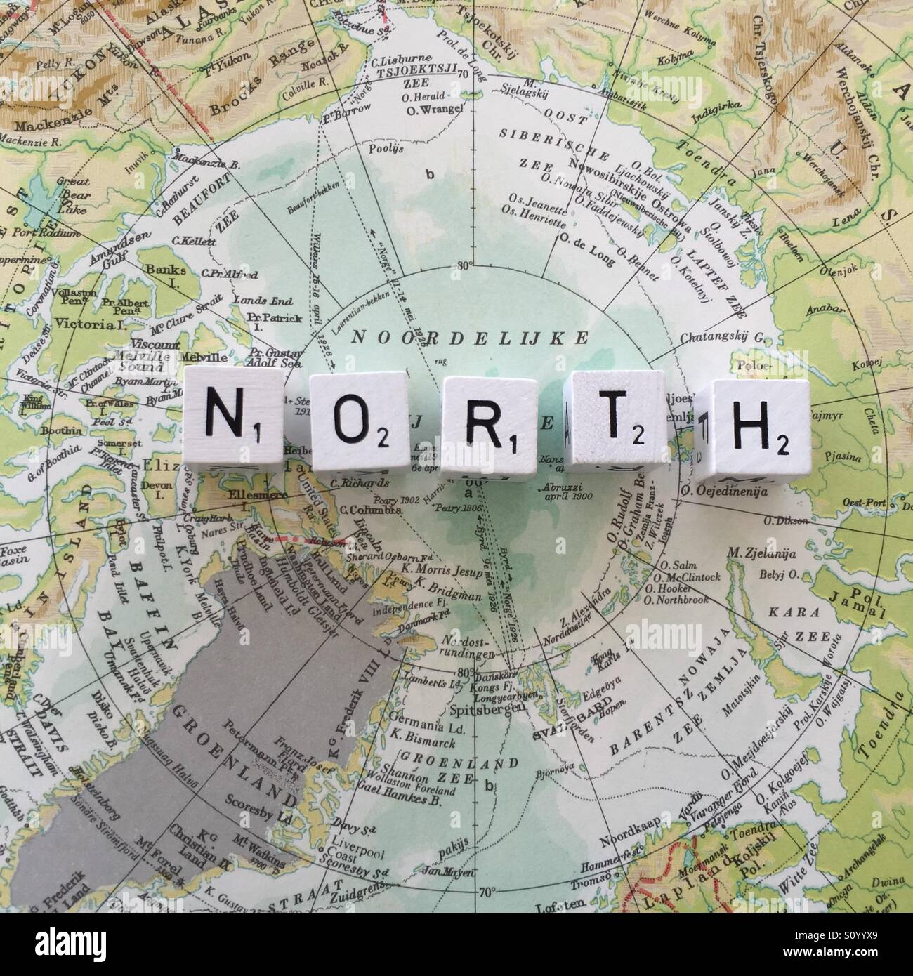 Map of the north pole hi-res stock photography and images - Alamy
