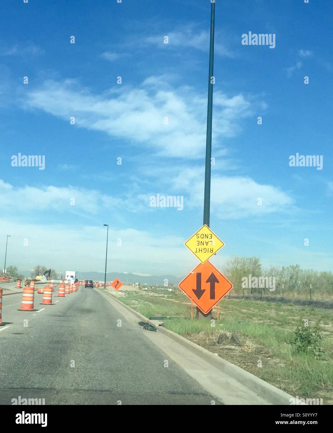 Confusing road signs hi-res stock photography and images - Alamy