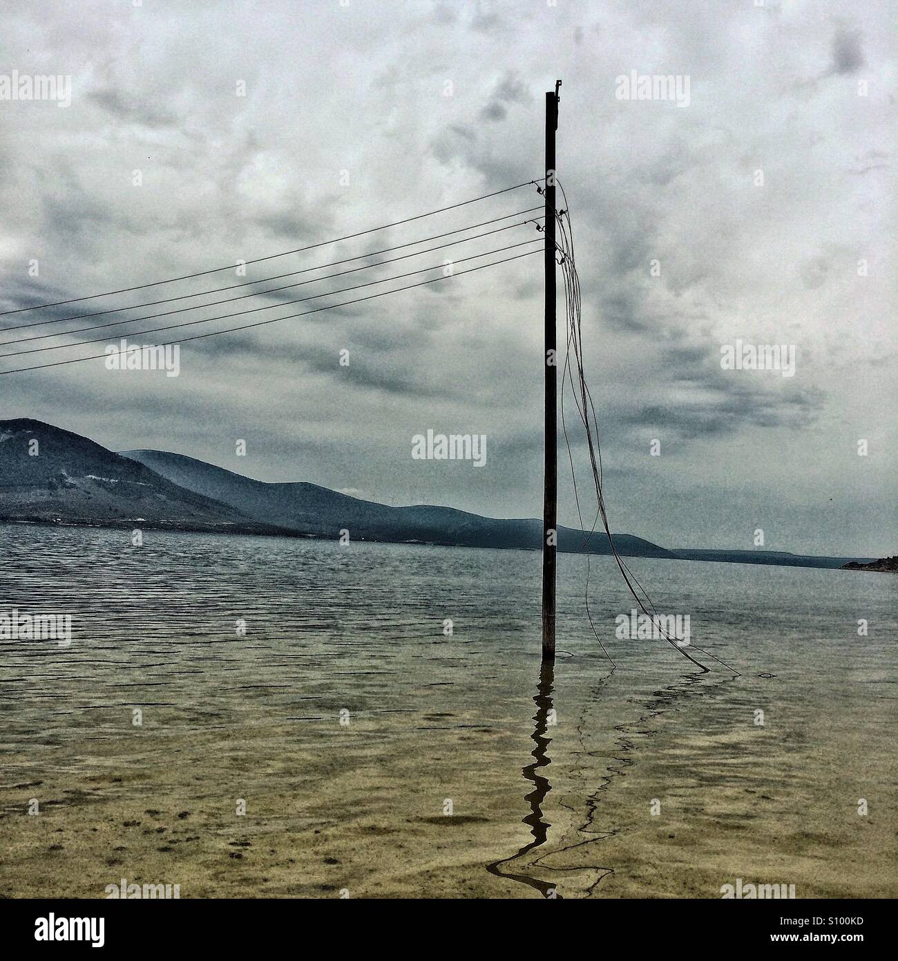 Electric post on mountains hi-res stock photography and images - Alamy