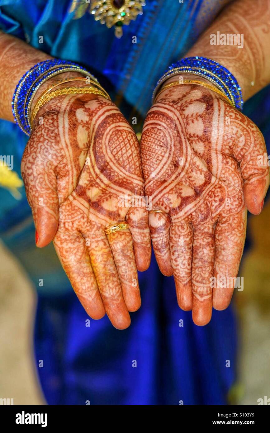 Mehndi body art hi-res stock photography and images - Alamy