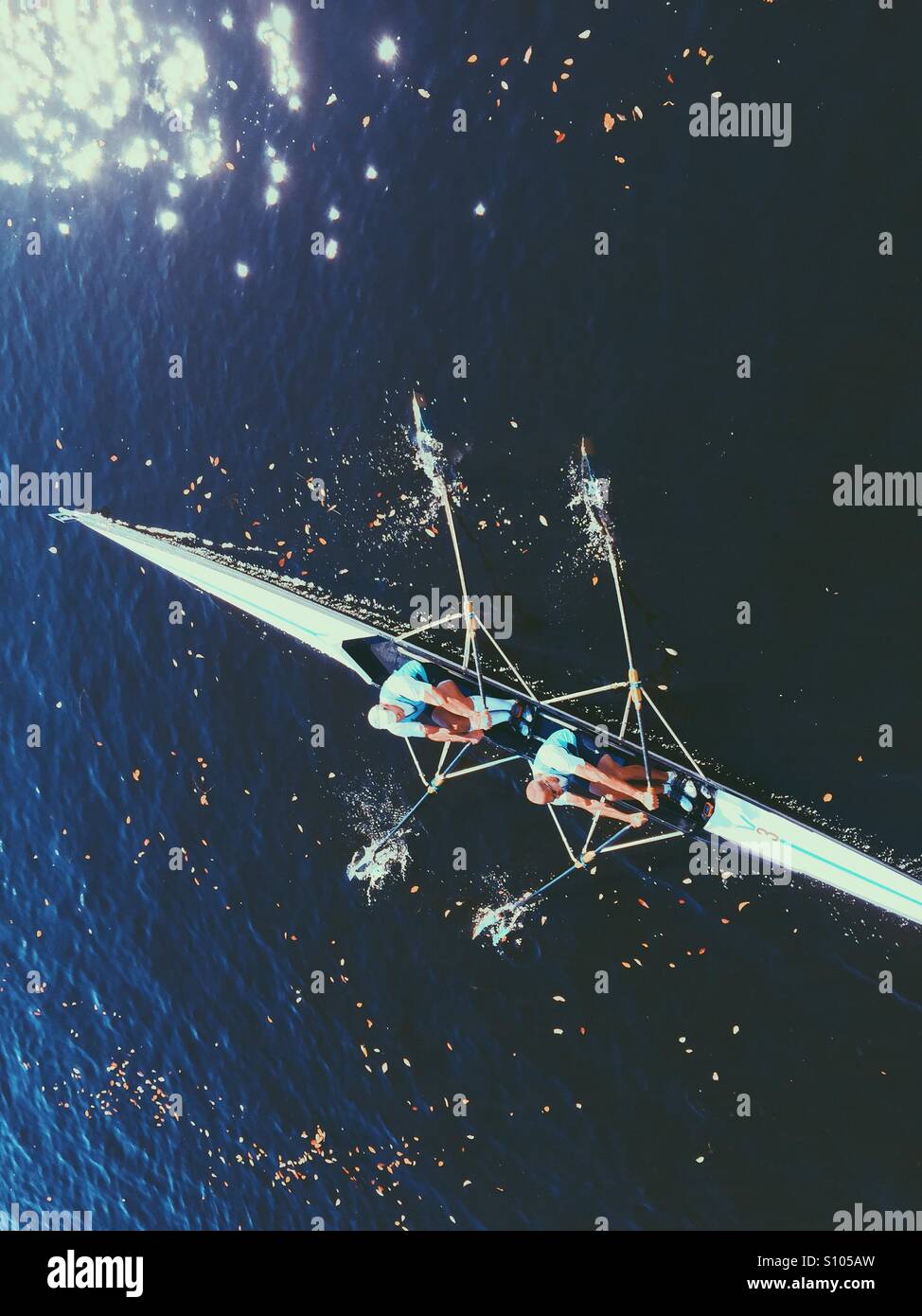 Double sculling hi-res stock photography and images - Alamy