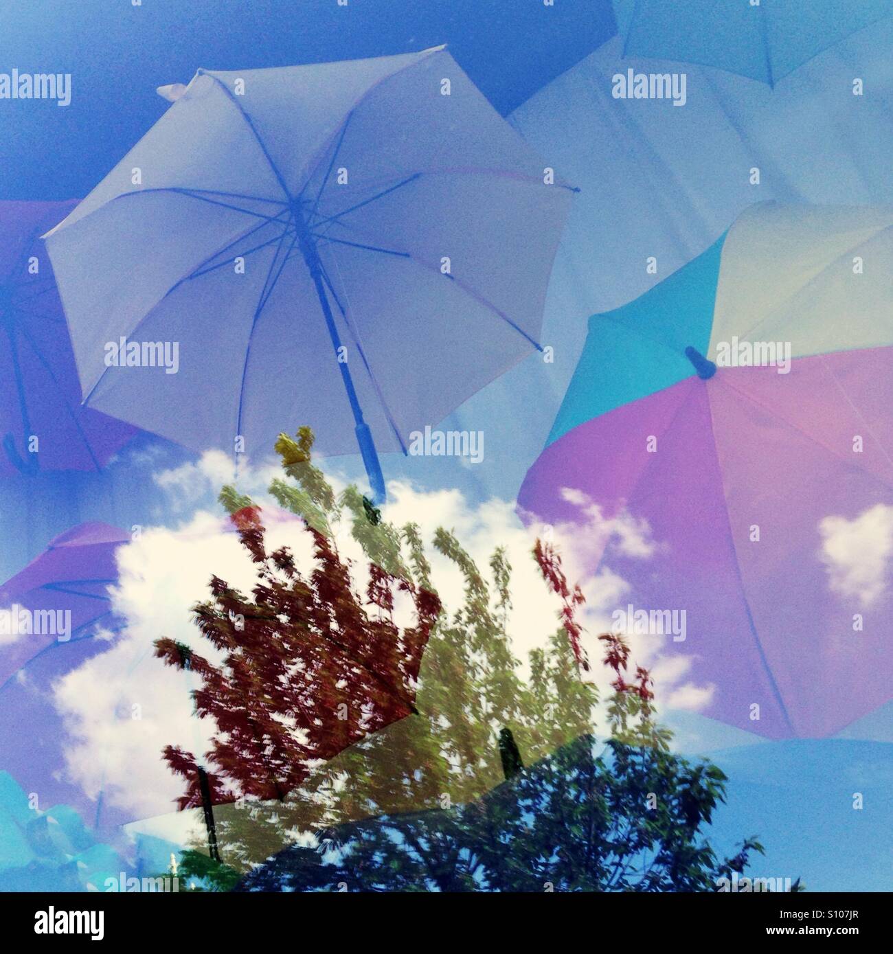 Umbrellas weather hi-res stock photography and images - Alamy
