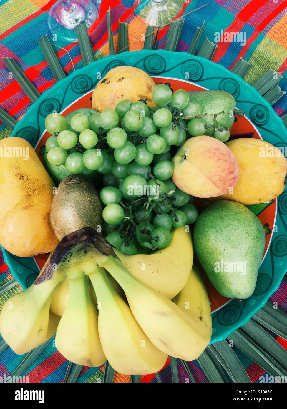 Colorful fruit bowl hi-res stock photography and images - Alamy