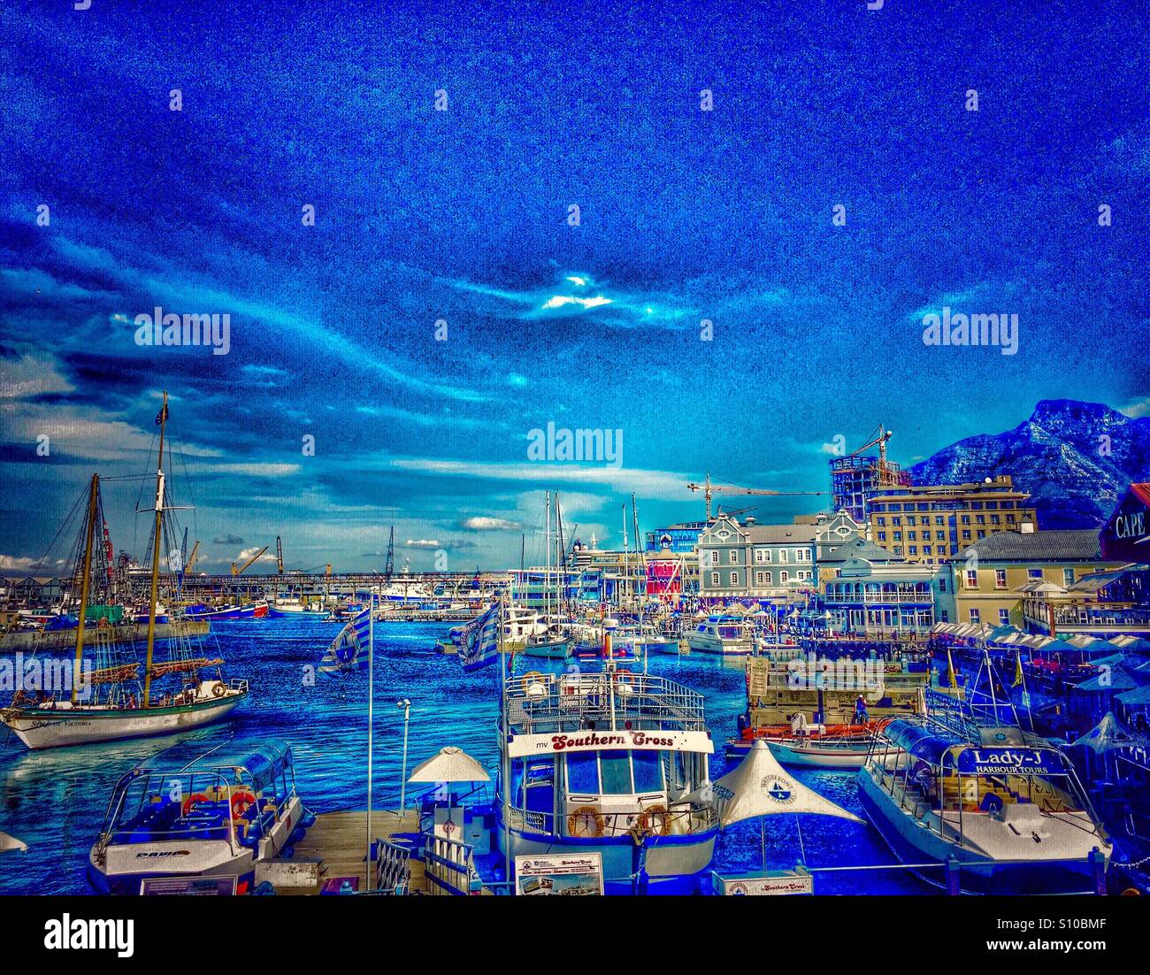 V&a waterfront hi-res stock photography and images - Alamy
