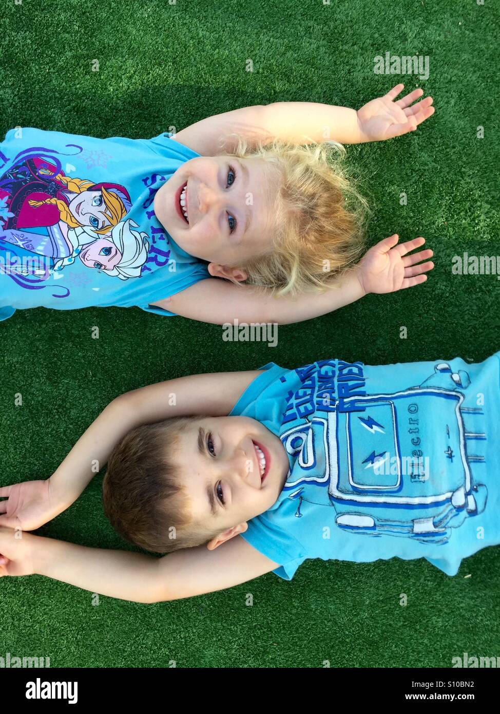 Kids lying hi-res stock photography and images - Alamy