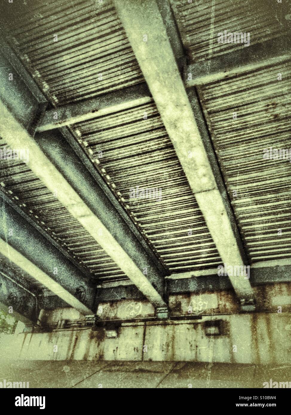 Under an underpass hi-res stock photography and images - Alamy