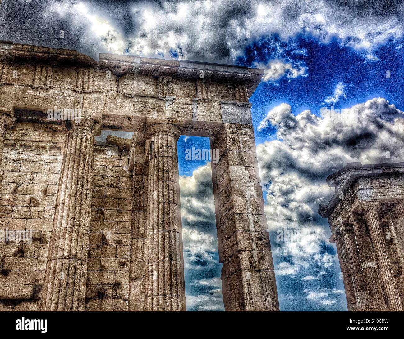 Ionic colonnades hi-res stock photography and images - Alamy