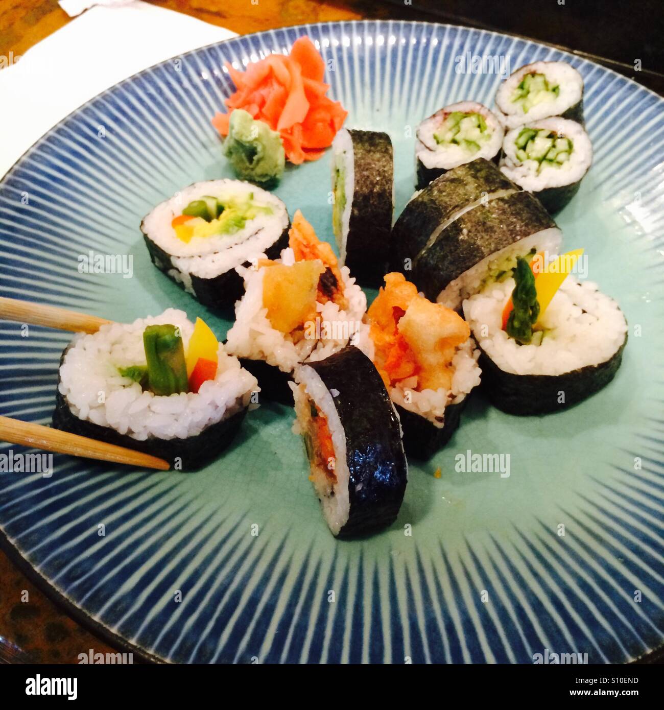 Sushis hi-res stock photography and images - Alamy