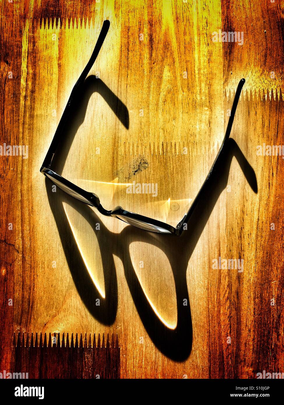 Glasses shadow hi-res stock photography and images - Alamy