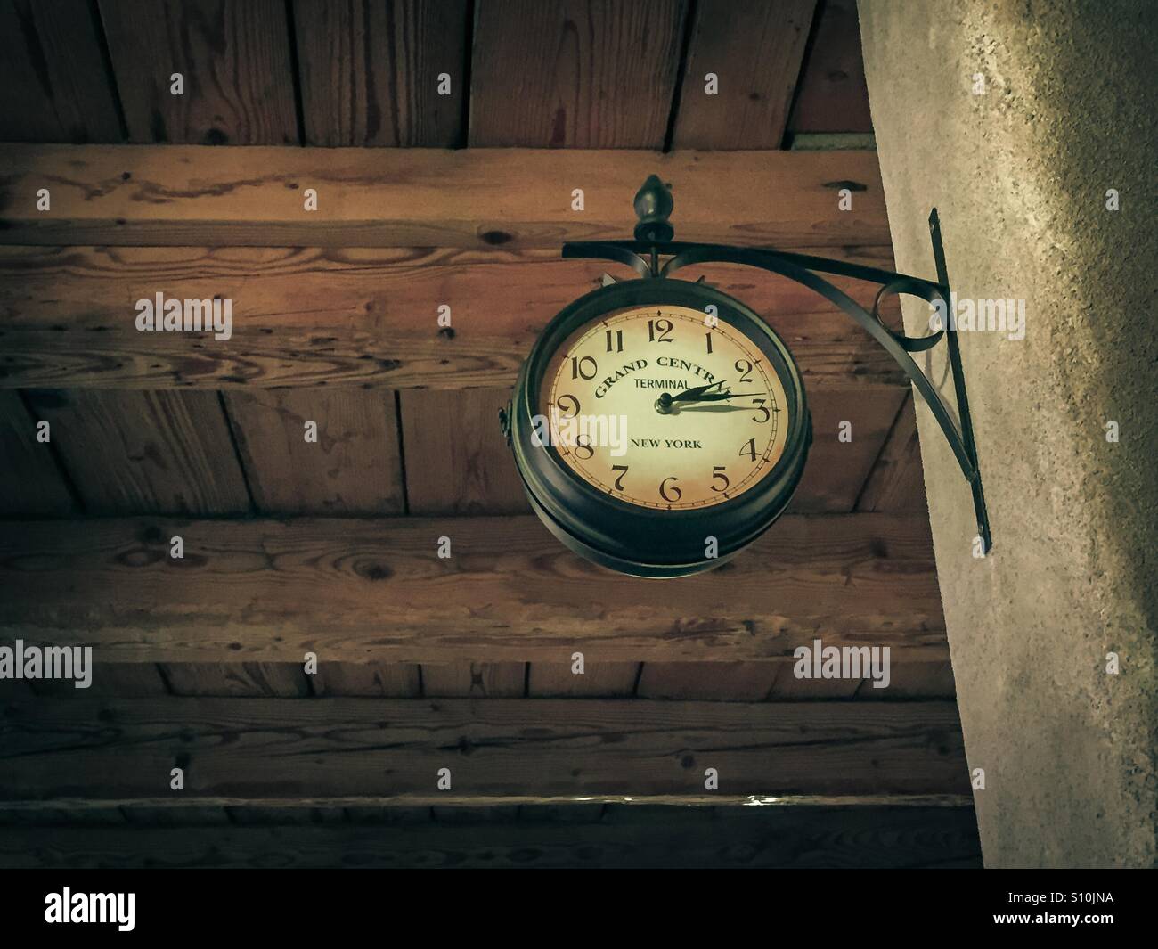 Replica of Grand Central Terminal clock Stock Photo - Alamy