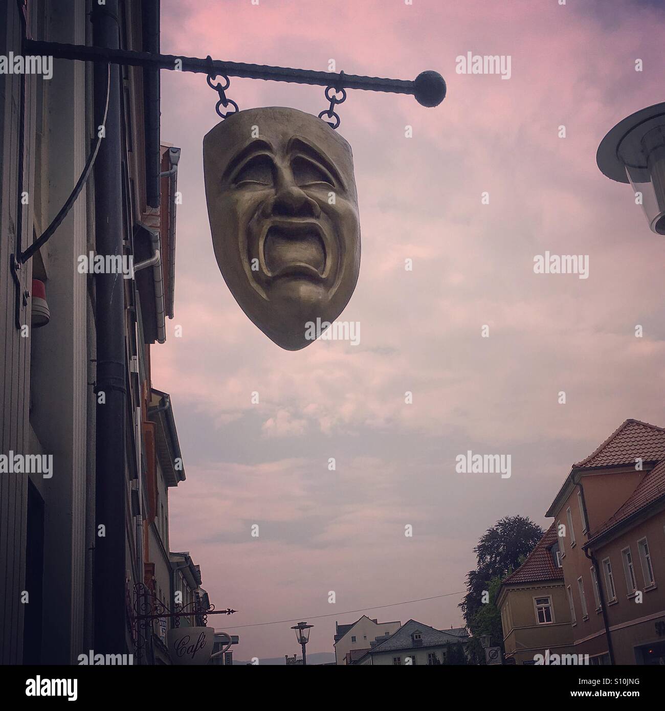 Face mask emoji hi-res stock photography and images - Alamy