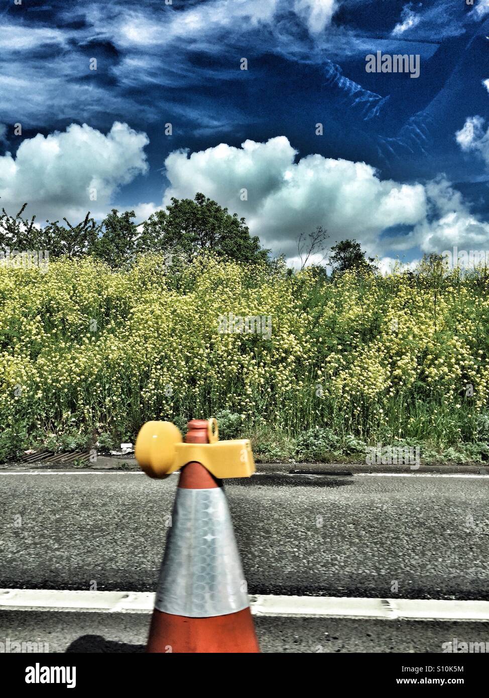 Motorway maintenance hi-res stock photography and images - Alamy