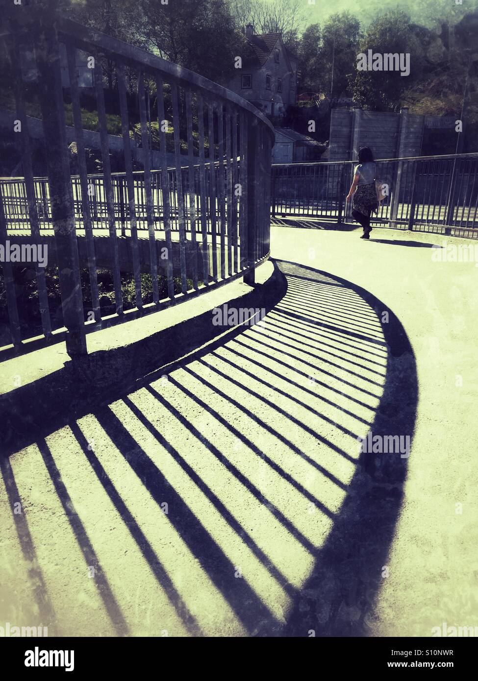 Shadow pattern hi-res stock photography and images - Alamy