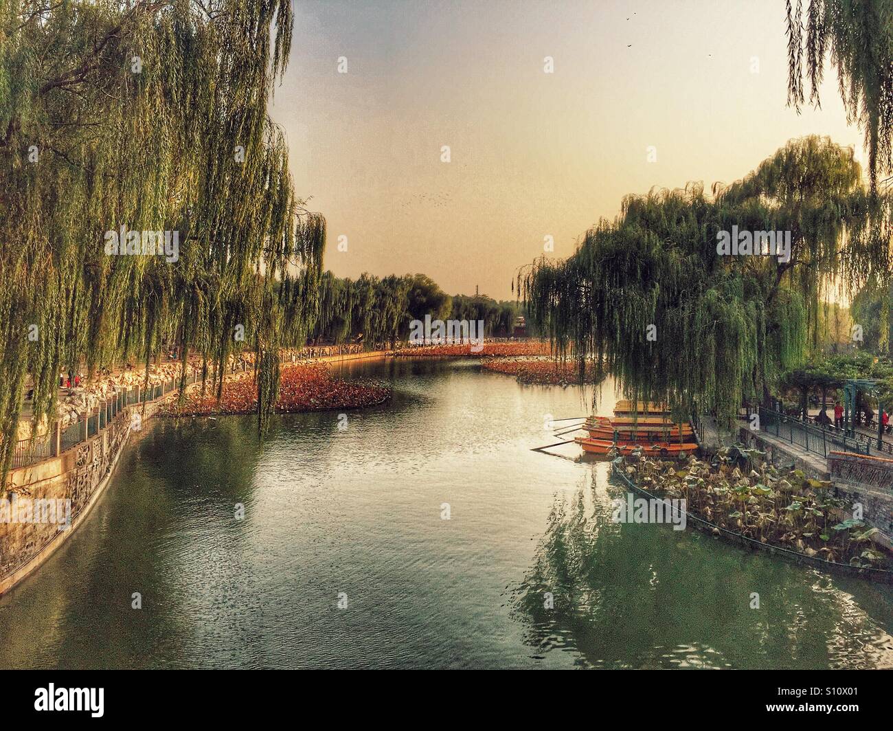Beihai park Beijing China Stock Photo - Alamy