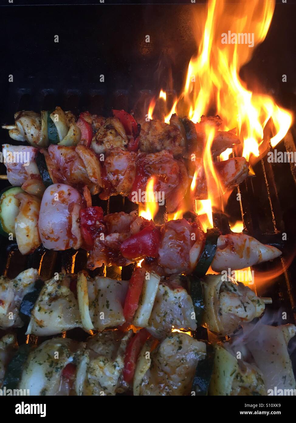 Flame grilled chicken hi-res stock photography and images - Alamy