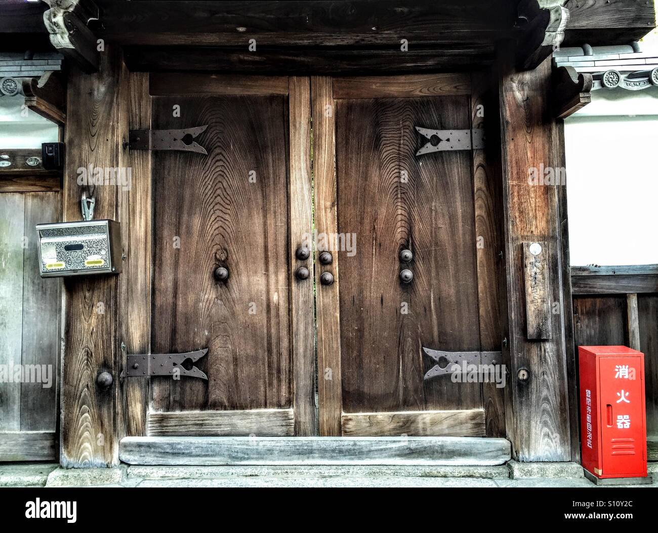 Medieval gates hi-res stock photography and images - Alamy