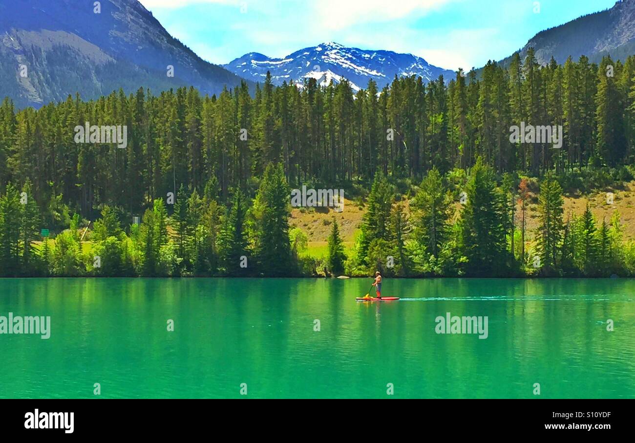 Banff National Park, Canmore reservoir, Alberta, Canada Stock Photo - Alamy