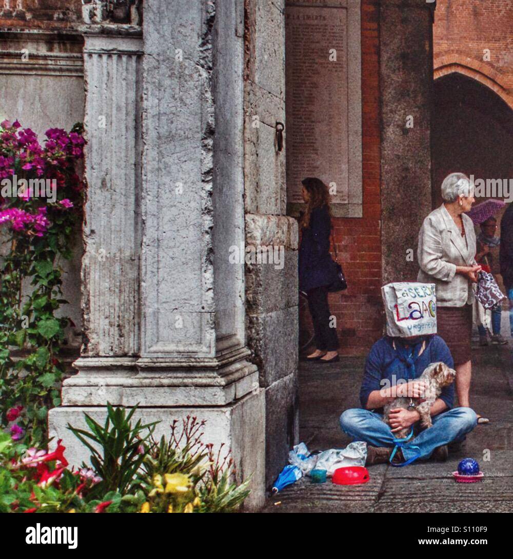 News hunger hi-res stock photography and images - Alamy