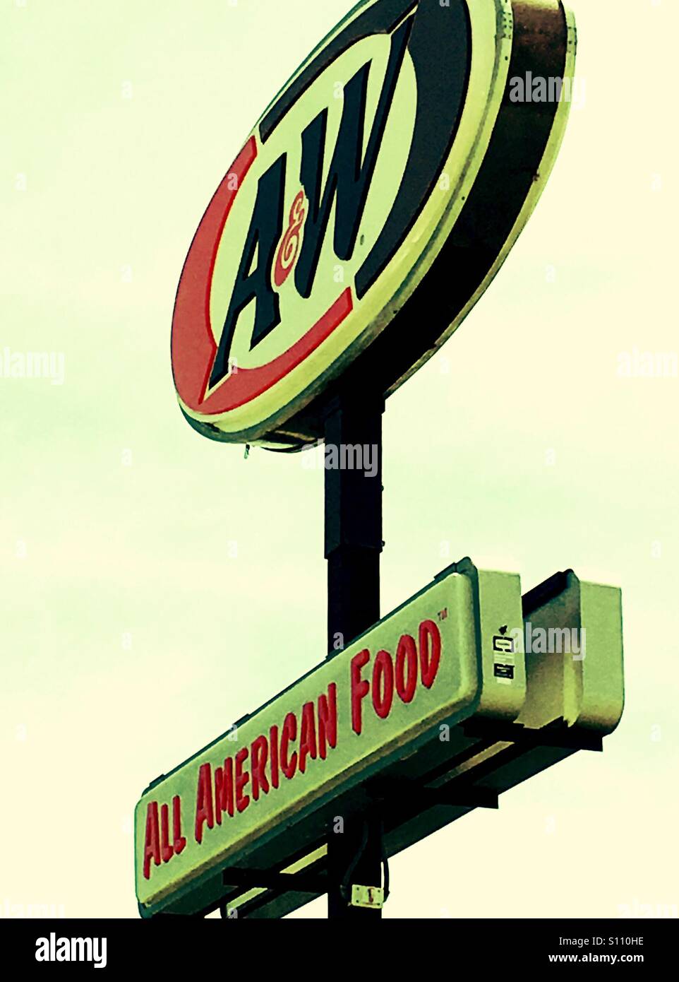 A&w burger hi-res stock photography and images - Alamy