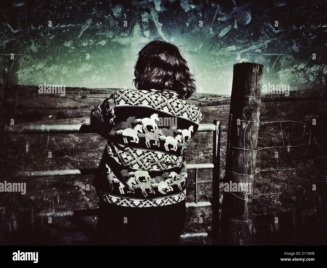 Woman and gate and alone hi-res stock photography and images - Alamy