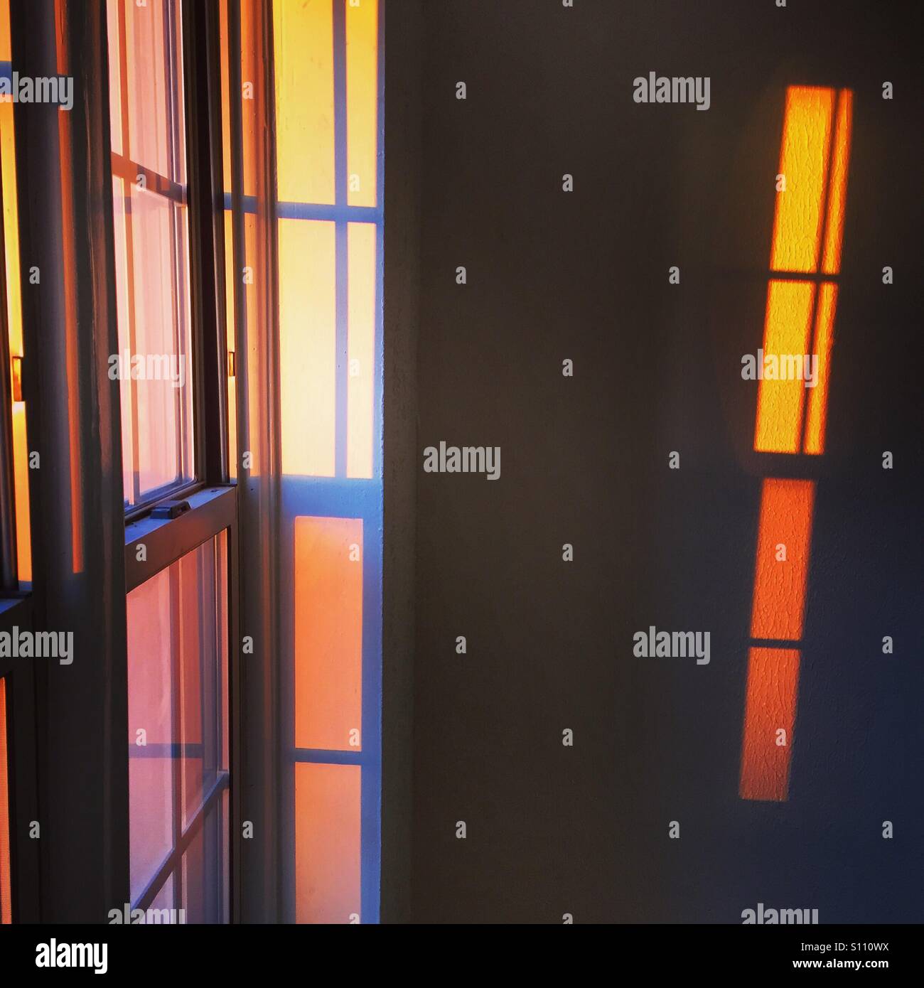 Light of windows hi-res stock photography and images - Alamy