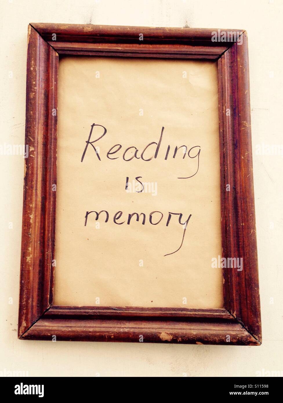 Reading writing hi-res stock photography and images - Alamy