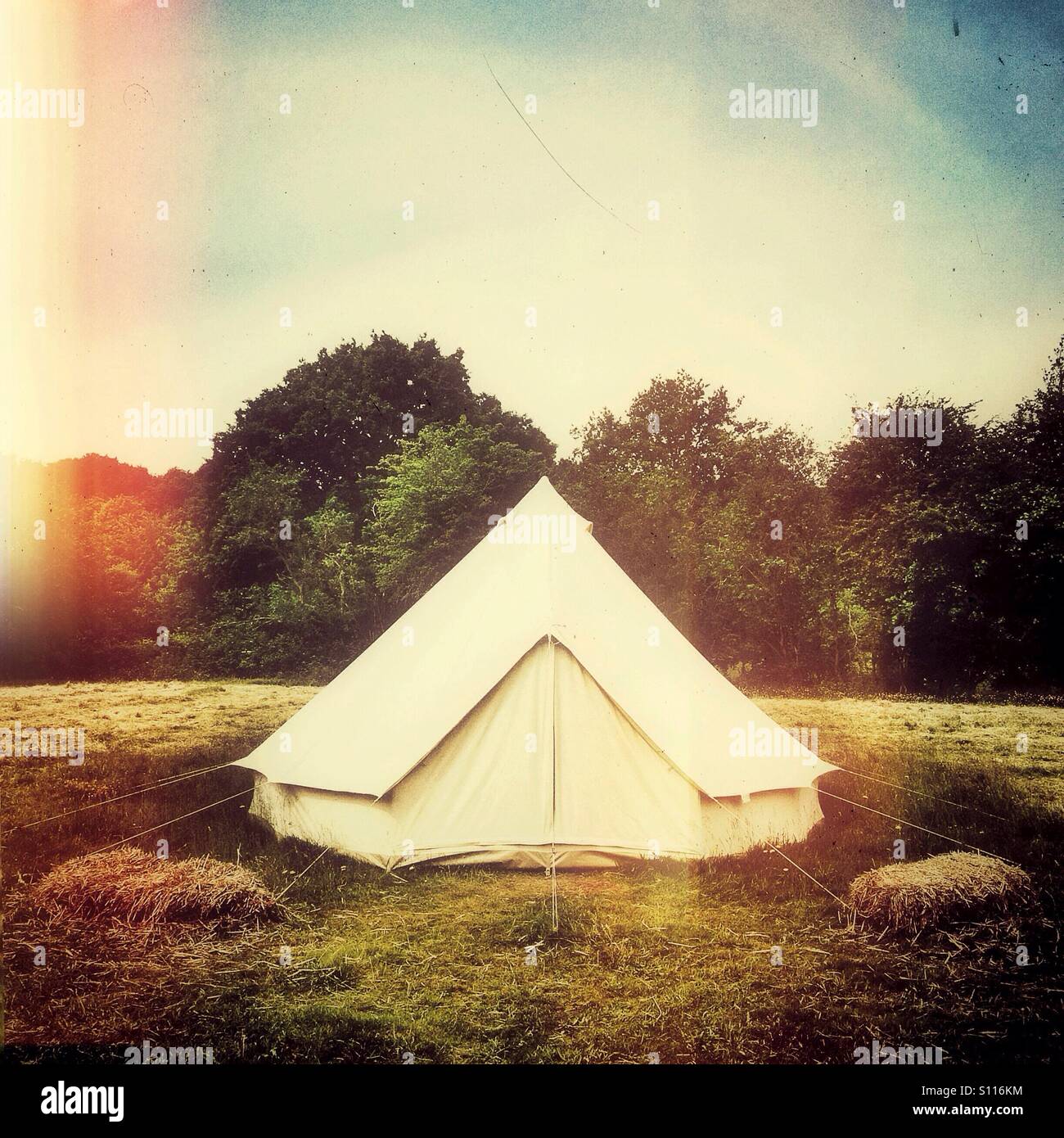 Bell tent hi-res stock photography and images - Alamy