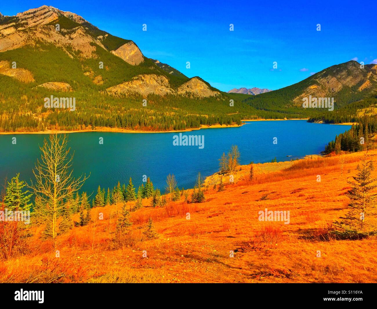 Barrier lake hi-res stock photography and images - Alamy