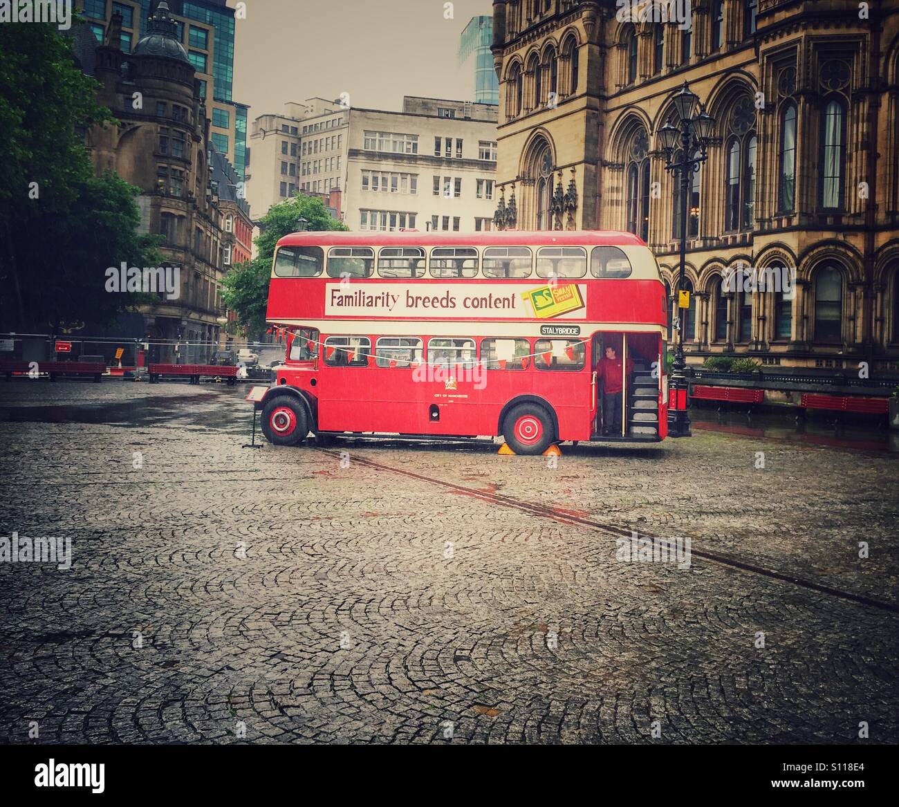 Bus Manchester Stock Photos & Bus Manchester Stock Images - Alamy