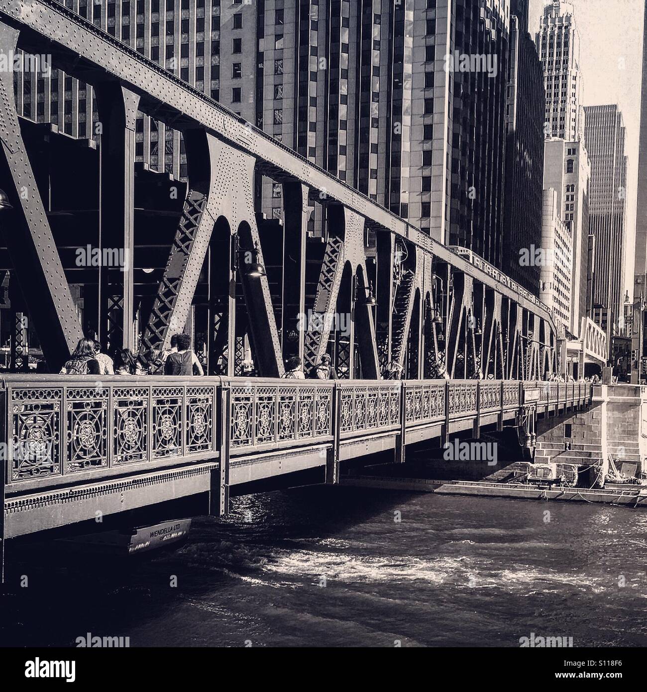 Chicago bridge hi-res stock photography and images - Alamy