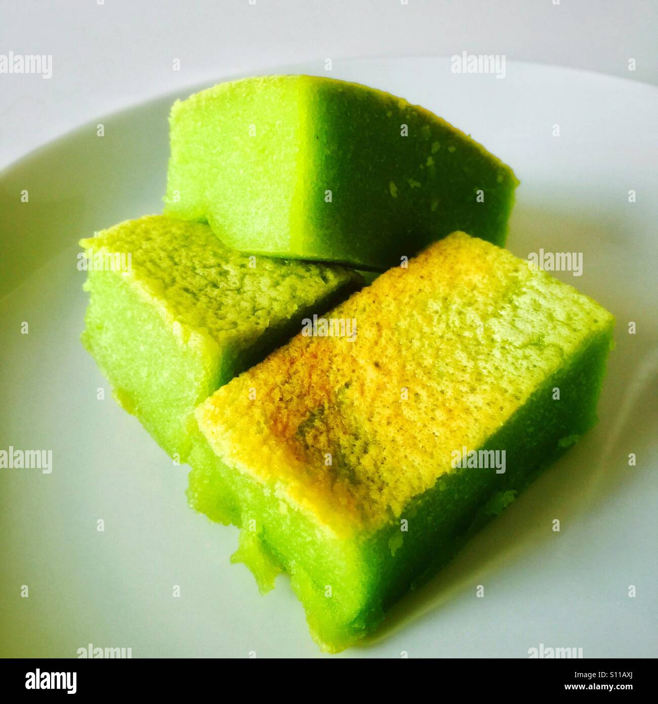 Pandan rice cake hi-res stock photography and images - Alamy
