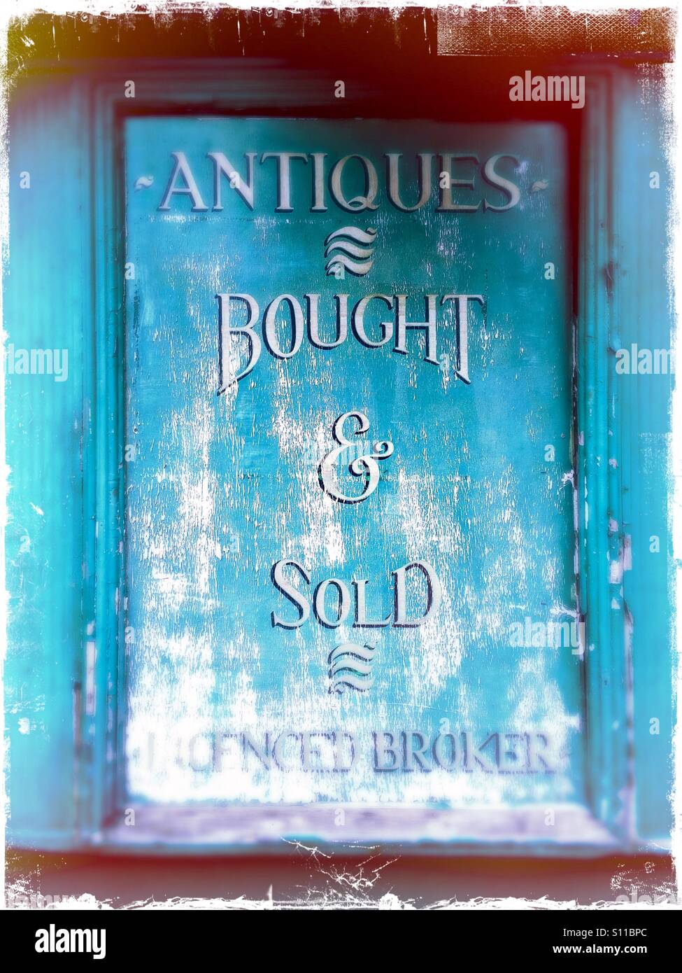 Antique shop sign hi-res stock photography and images - Alamy