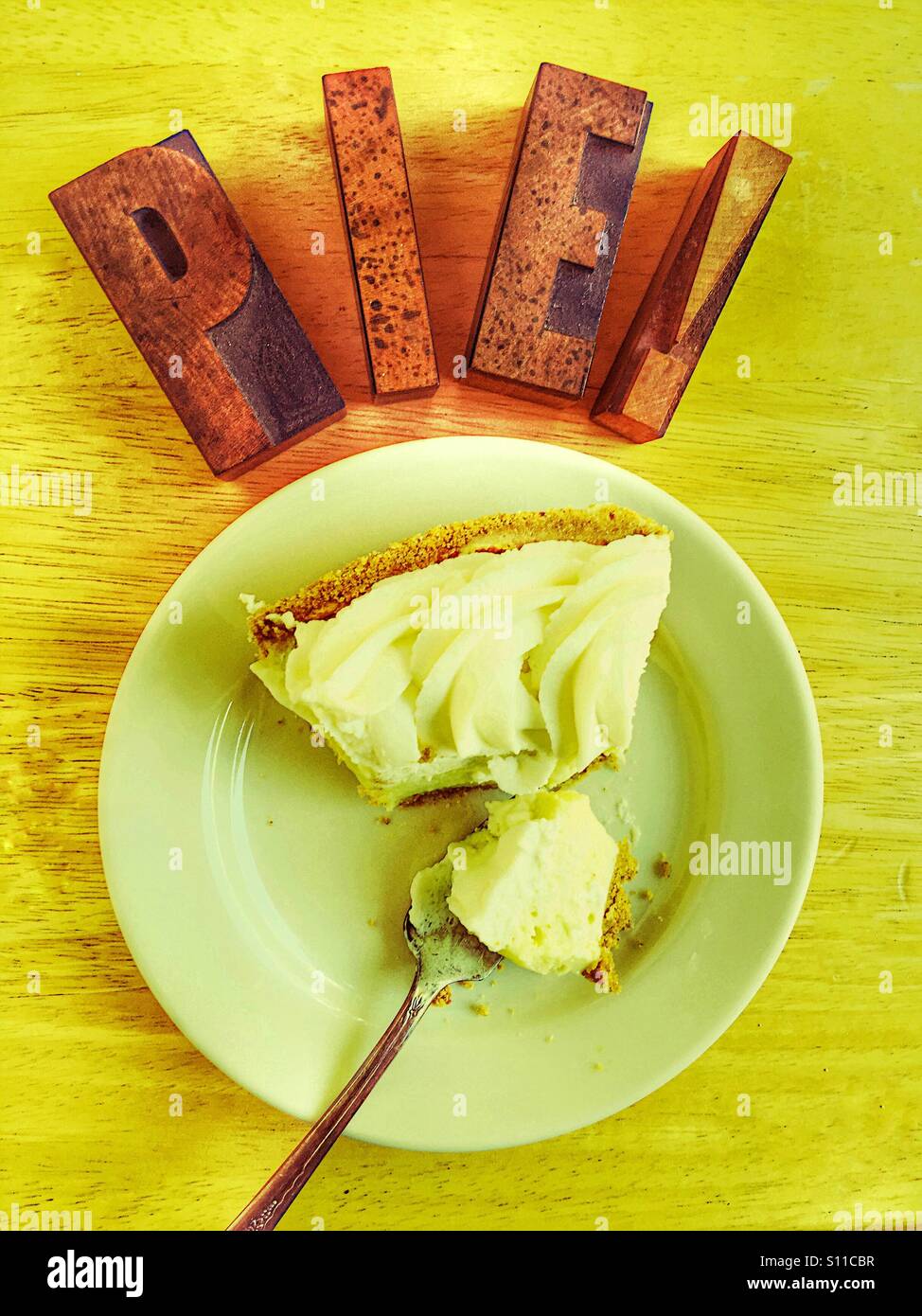 Cream letters hi-res stock photography and images - Alamy