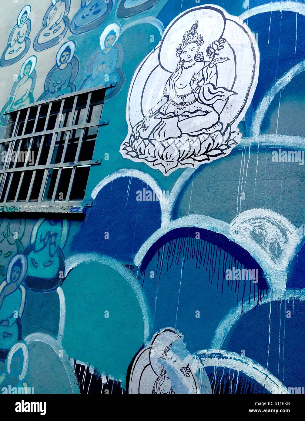 Buddha street art Stock Photo - Alamy