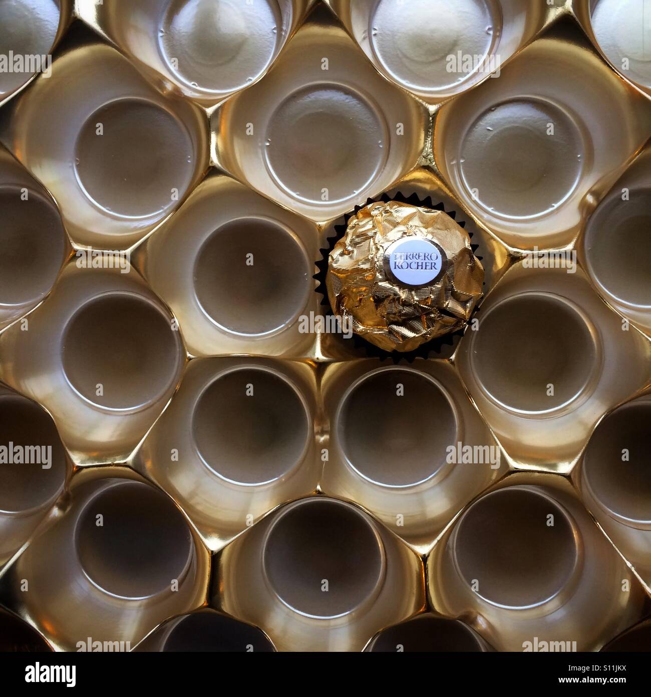 Ferrero rocher chocolates hi-res stock photography and images - Alamy