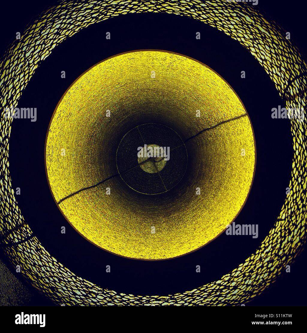 Circle lamp light in yellow Stock Photo - Alamy