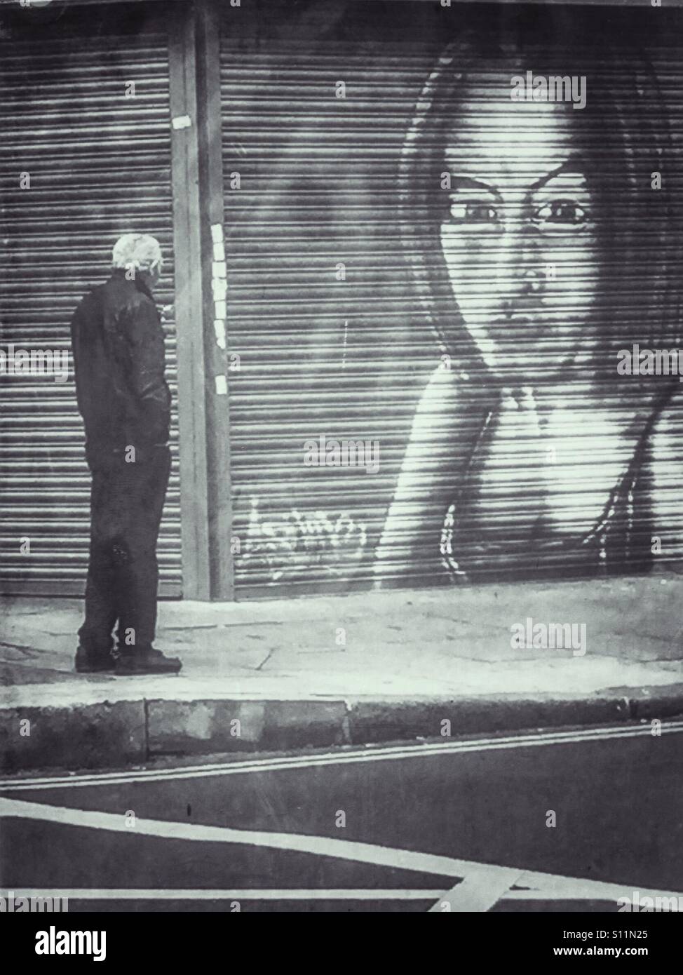 Graffiti shop shutters hi-res stock photography and images - Alamy