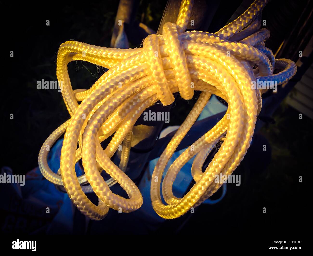 Suspended rope hi-res stock photography and images - Alamy