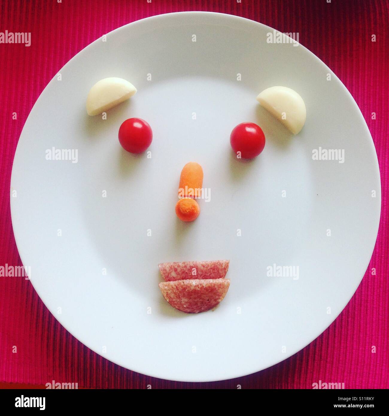 Happy face breakfast plate for kids Stock Photo - Alamy